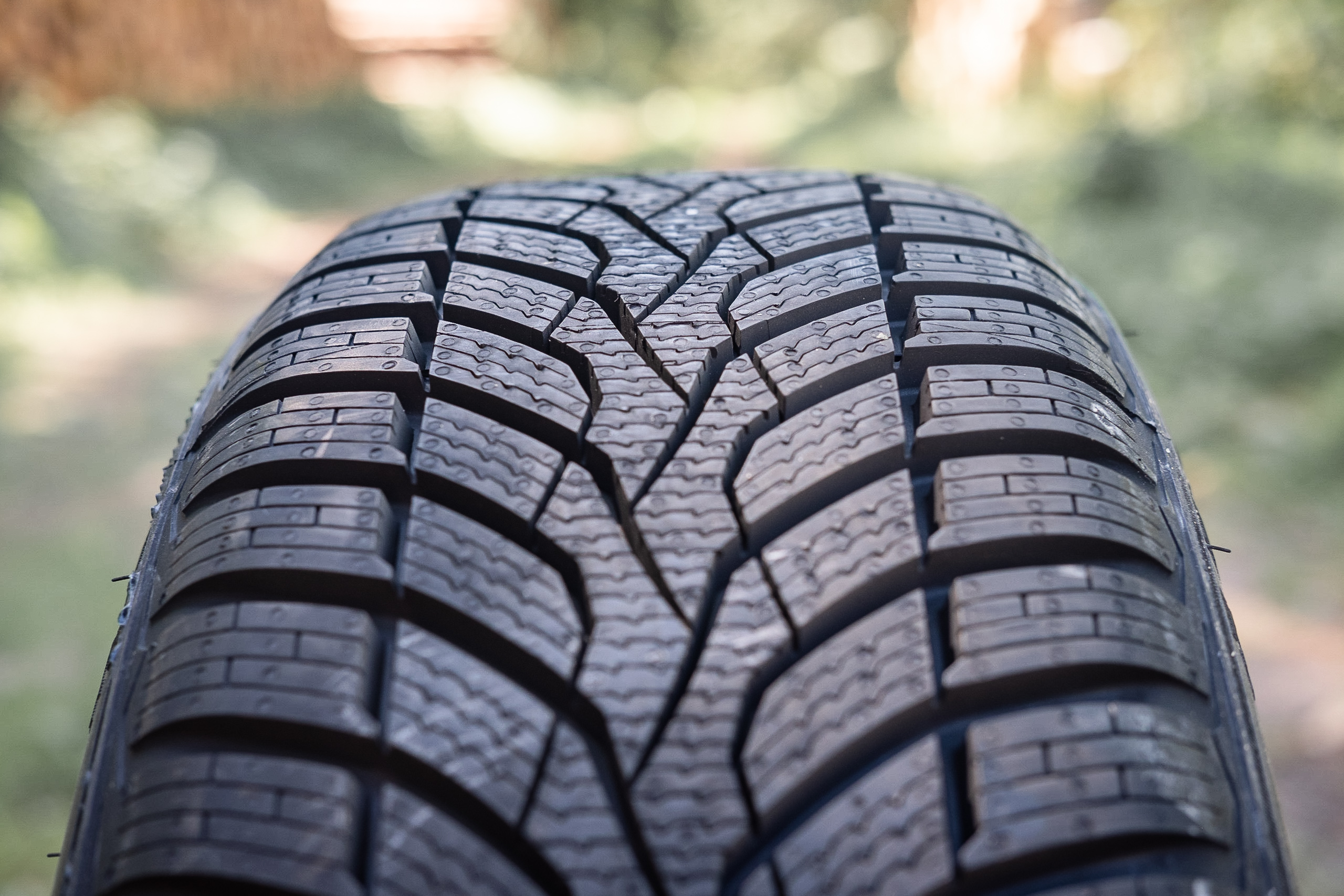 Ceat WINTER DRIVE 215 65 R16 98 H Voida pl Ceat WINTER DRIVE 215 65 R16 98 H Voida pl